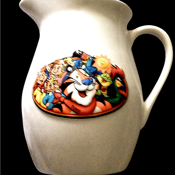 Kelloggs | Other | Kelloggs Vintage Milk Pitcher Featuring Tony The ...